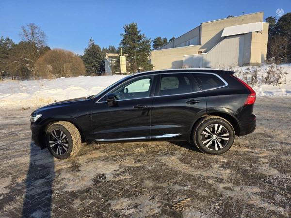 Melns Volvo XC60 2021 Viļņa, ar dzinēja tilpumu 1.97 L un nobraukumu 119 tūkst. km par 31144 €, foto 4 vietnē AUTOMOTO.COM.LV