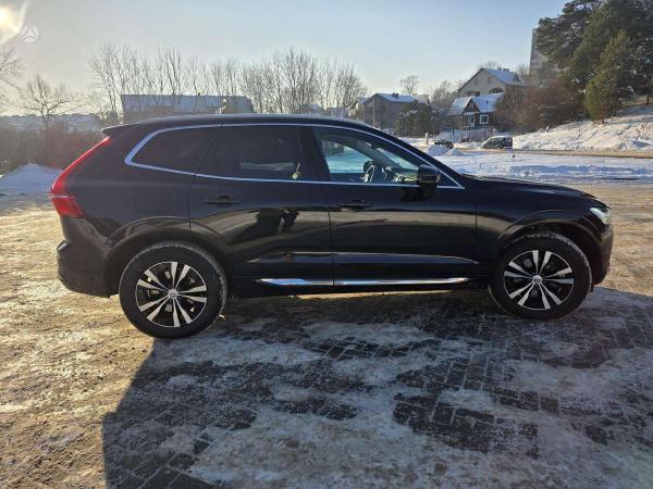 Melns Volvo XC60 2021 Viļņa, ar dzinēja tilpumu 1.97 L un nobraukumu 119 tūkst. km par 31144 €, foto 8 vietnē AUTOMOTO.COM.LV