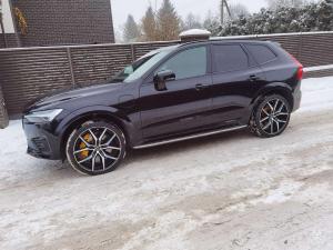 Black Volvo XC60 2021 in Kaunas, with an engine capacity of 1.97 L and mileage of 68 thousand km for 19900 €, photo 2 on AUTOMOTO.COM.LV