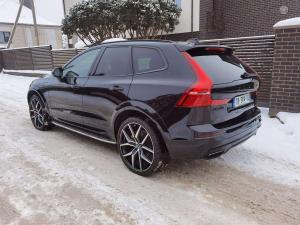 Black Volvo XC60 2021 in Kaunas, with an engine capacity of 1.97 L and mileage of 68 thousand km for 19900 €, photo 6 on AUTOMOTO.COM.LV