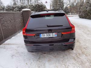 Black Volvo XC60 2021 in Kaunas, with an engine capacity of 1.97 L and mileage of 68 thousand km for 19900 €, photo 40 on AUTOMOTO.COM.LV