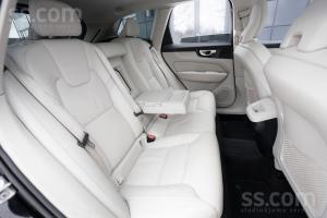 Melns Volvo XC60 2021 Rīga, ar dzinēja tilpumu 2.00 L un nobraukumu 0 tūkst. km par 23900 €, foto 19 vietnē AUTOMOTO.COM.LV