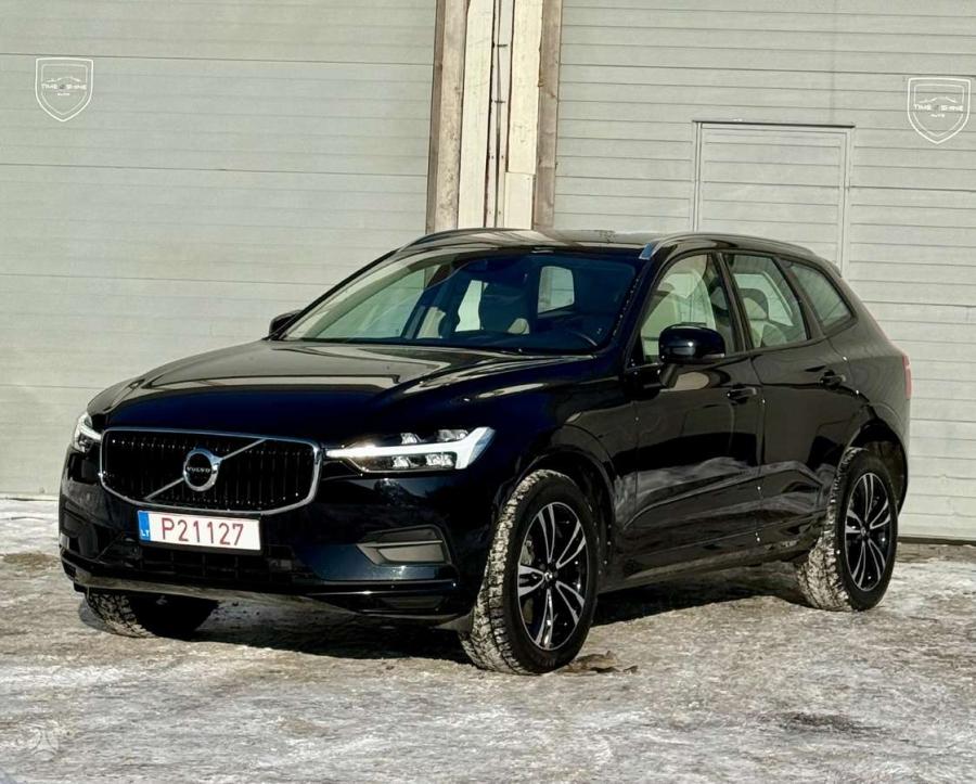 Black Volvo XC60 2021 in Vilnius, with an engine capacity of 1.97 L and mileage of 110 thousand km for 20900 €, photo 1 on AUTOMOTO.COM.LV