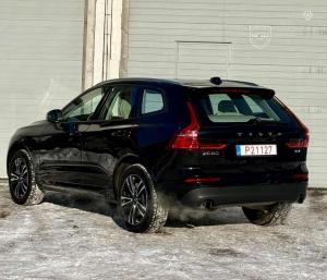 Black Volvo XC60 2021 in Vilnius, with an engine capacity of 1.97 L and mileage of 110 thousand km for 20900 €, photo 9 on AUTOMOTO.COM.LV