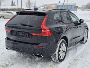 Black Volvo XC60 2021 in Rokiskis, with an engine capacity of 1.97 L and mileage of 370 thousand km for 16750 €, photo 8 on AUTOMOTO.COM.LV