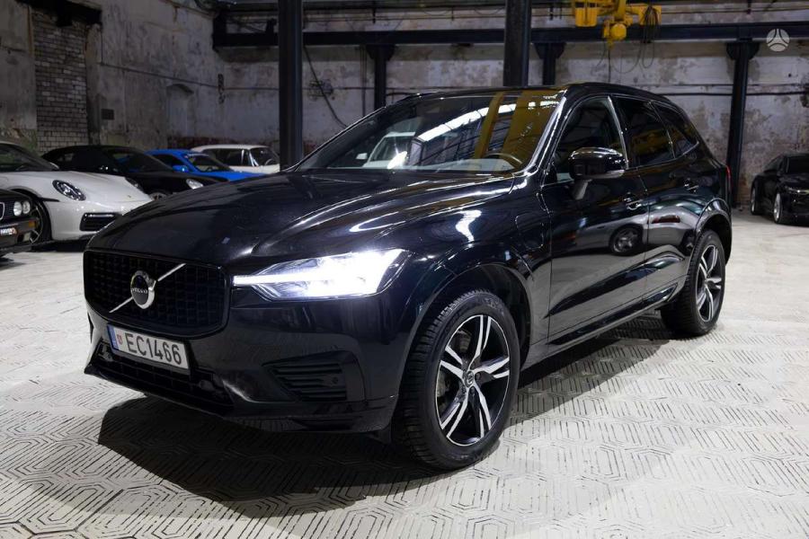 Black Volvo XC60 2021 in Kaunas, with an engine capacity of 1.97 L and mileage of 26 thousand km for 33000 €, photo 2 on AUTOMOTO.COM.LV