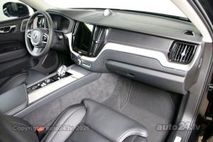 Black Volvo XC60 2021 in Tallinn, with an engine capacity of 2.00 L and mileage of 64 thousand km for 42990 €, photo 10 on AUTOMOTO.COM.LV