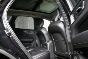 Black Volvo XC60 2021 in Tallinn, with an engine capacity of 2.00 L and mileage of 64 thousand km for 42990 €, photo 13 on AUTOMOTO.COM.LV