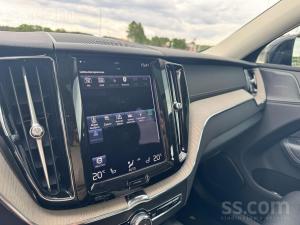 Melns Volvo XC60 2021 Rīga, ar dzinēja tilpumu 2.00 L un nobraukumu 97 tūkst. km par 29700 €, foto 11 vietnē AUTOMOTO.COM.LV