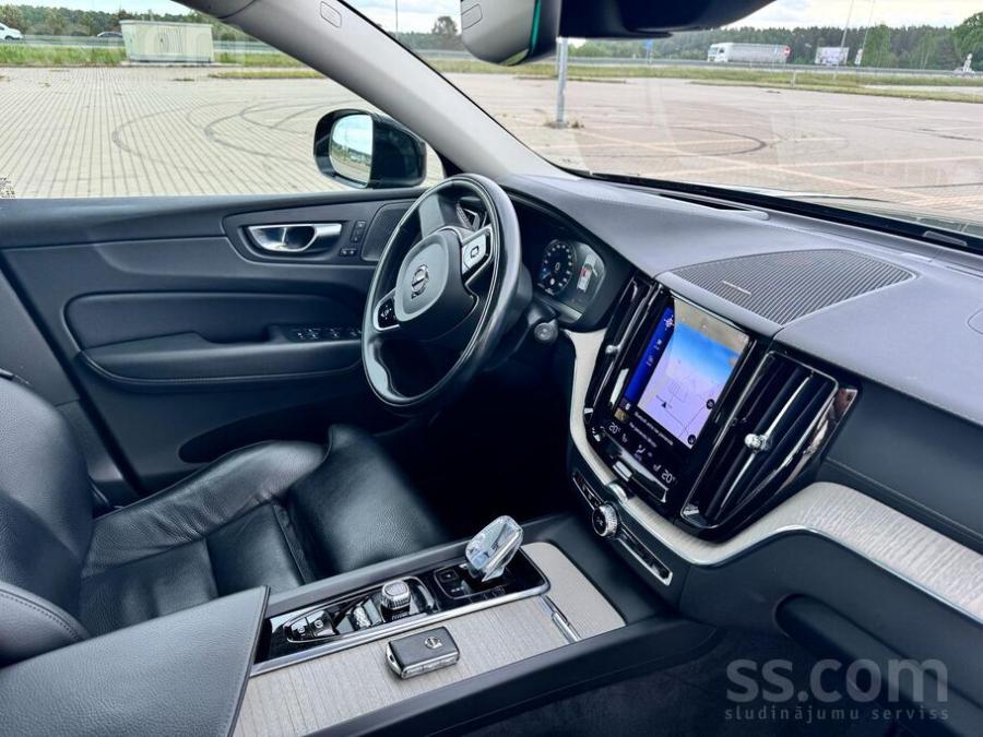 Melns Volvo XC60 2021 Rīga, ar dzinēja tilpumu 2.00 L un nobraukumu 97 tūkst. km par 29700 €, foto 23 vietnē AUTOMOTO.COM.LV