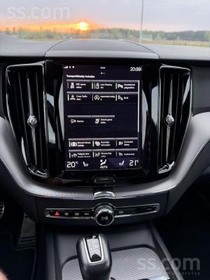 Melns Volvo XC60 2021 Rīga, ar dzinēja tilpumu 2.00 L un nobraukumu 153 tūkst. km par 27490 €, foto 10 vietnē AUTOMOTO.COM.LV