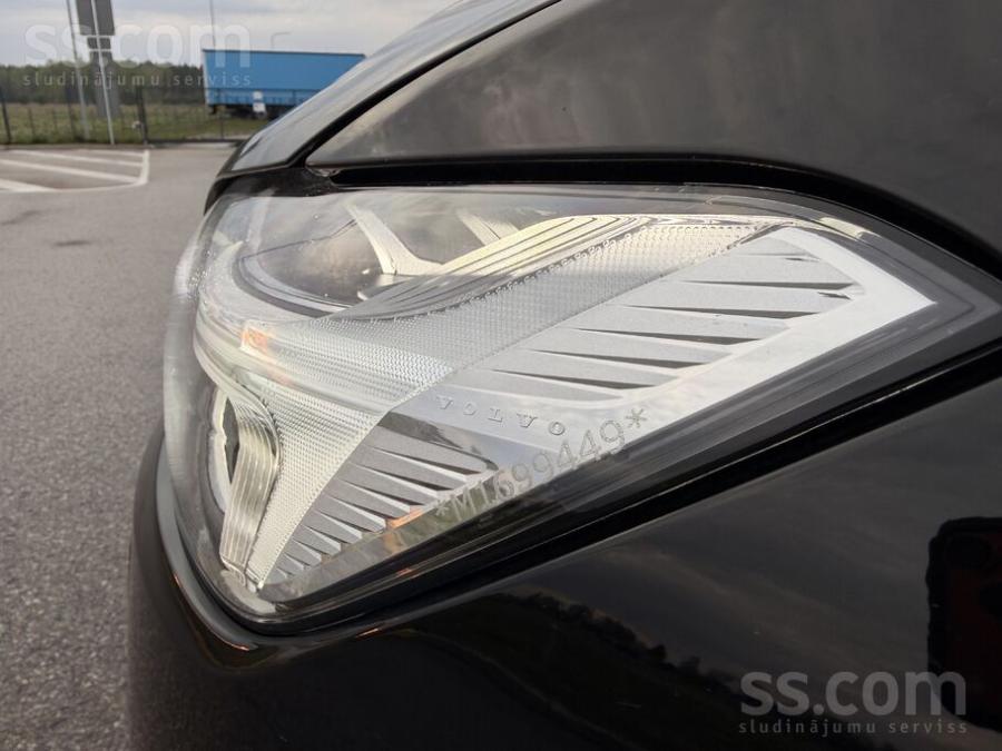 Melns Volvo XC60 2021 Rīga, ar dzinēja tilpumu 2.00 L un nobraukumu 153 tūkst. km par 27490 €, foto 14 vietnē AUTOMOTO.COM.LV