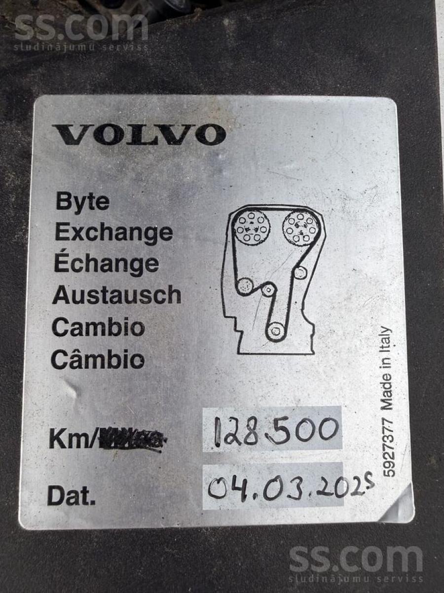 Melns Volvo XC60 2021 Rīga, ar dzinēja tilpumu 2.00 L un nobraukumu 153 tūkst. km par 27490 €, foto 15 vietnē AUTOMOTO.COM.LV