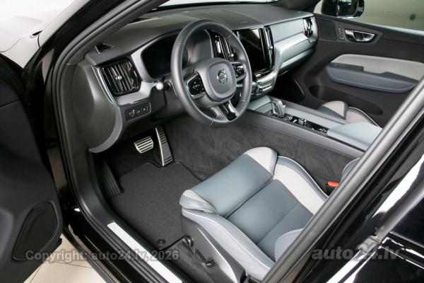 Black Volvo XC60 2021 in Parnu, with an engine capacity of 2.00 L and mileage of 85 thousand km for 42990 €, photo 8 on AUTOMOTO.COM.LV