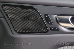 Melns Volvo XC60 2021 Pērnava, ar dzinēja tilpumu 2.00 L un nobraukumu 85 tūkst. km par 42990 €, foto 16 vietnē AUTOMOTO.COM.LV