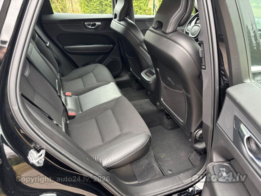 Melns Volvo XC60 2021 Pērnava, ar dzinēja tilpumu 2.00 L un nobraukumu 220 tūkst. km par 27490 €, foto 11 vietnē AUTOMOTO.COM.LV