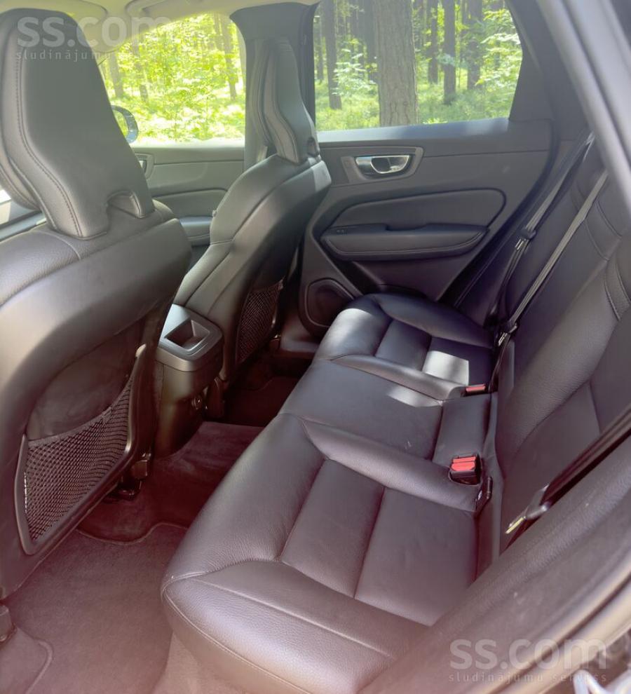 Melns Volvo XC60 2021 Rīga, ar dzinēja tilpumu 2.00 L un nobraukumu 291 tūkst. km par 21750 €, foto 13 vietnē AUTOMOTO.COM.LV