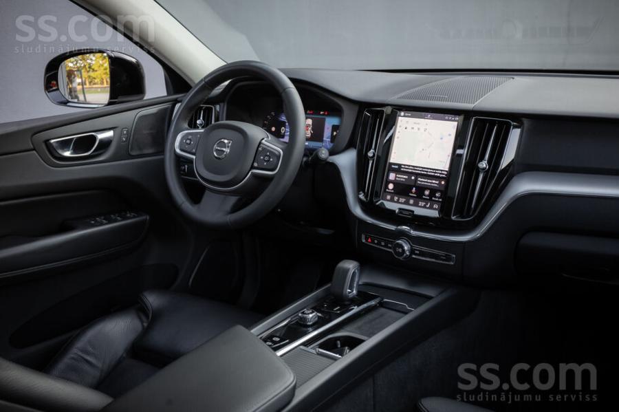 Black Volvo XC60 2021 in Jelgava, with an engine capacity of 2.00 L and mileage of 223 thousand km for 25000 €, photo 14 on AUTOMOTO.COM.LV