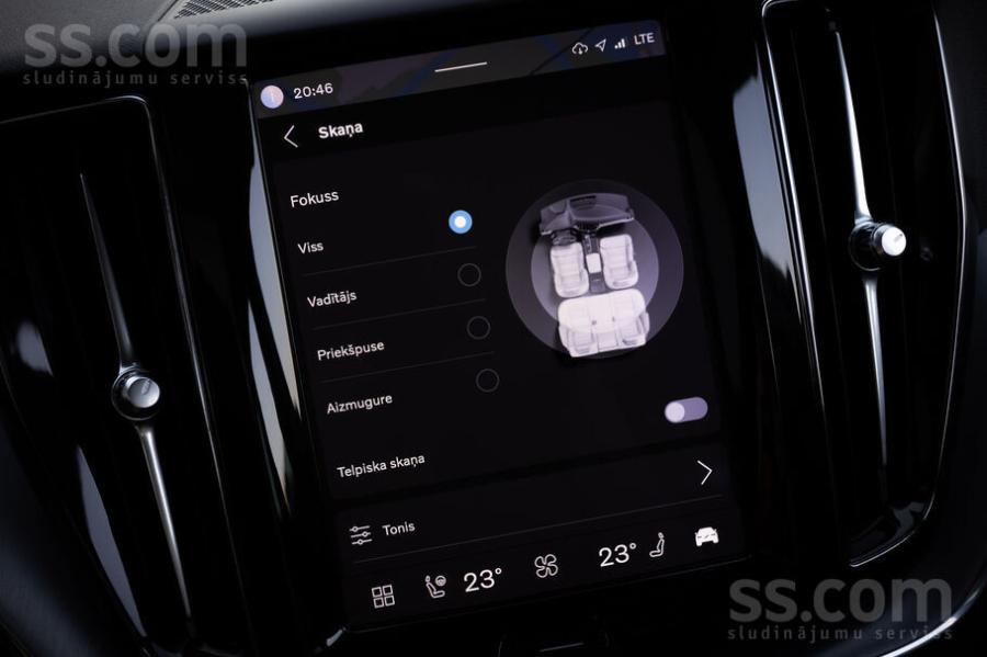 Black Volvo XC60 2021 in Jelgava, with an engine capacity of 2.00 L and mileage of 223 thousand km for 25000 €, photo 36 on AUTOMOTO.COM.LV