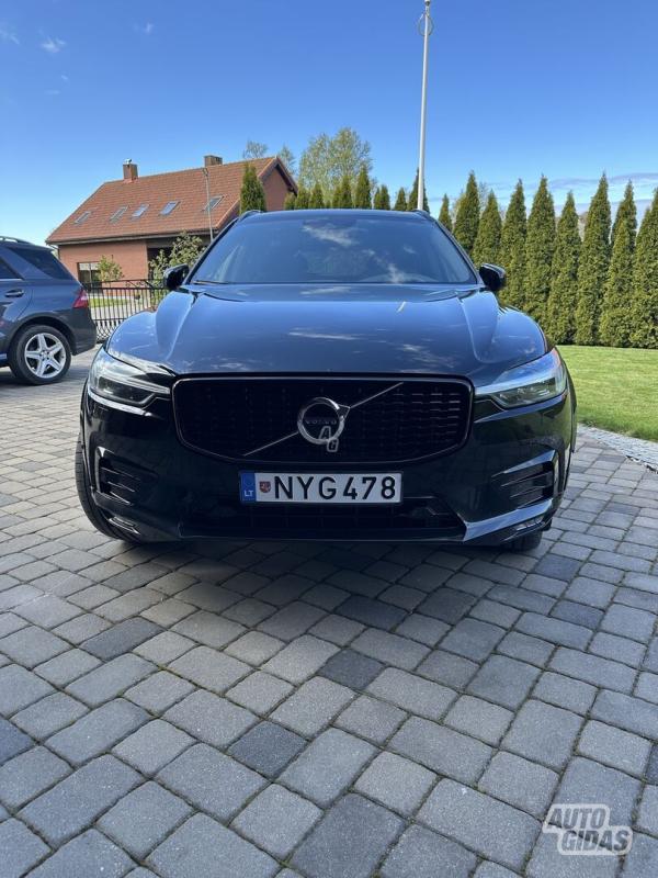 Melns Volvo XC60 2021 Klaipėda, ar dzinēja tilpumu 2.00 L un nobraukumu 132 tūkst. km par 32500 €, foto 1 vietnē AUTOMOTO.COM.LV