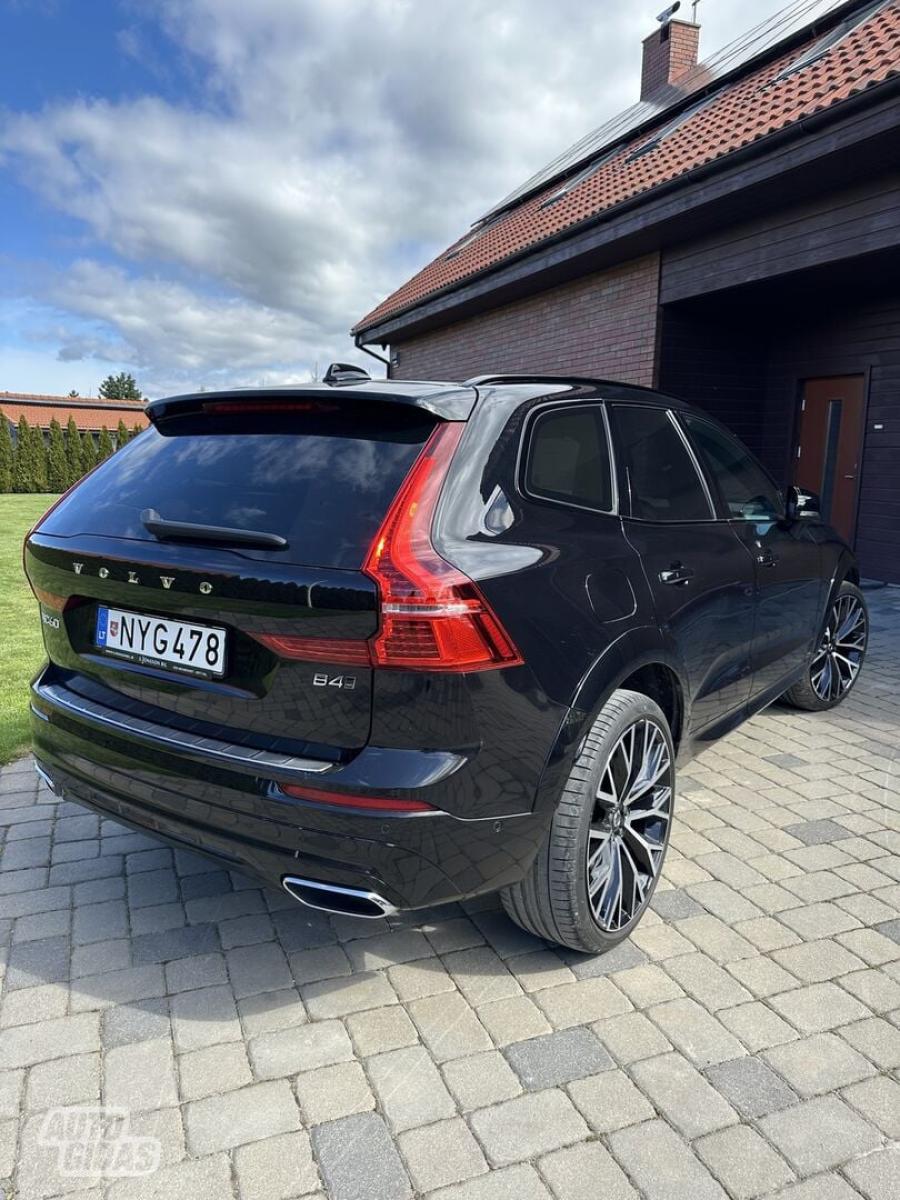 Black Volvo XC60 2021 in Klaipeda, with an engine capacity of 2.00 L and mileage of 132 thousand km for 32500 €, photo 7 on AUTOMOTO.COM.LV