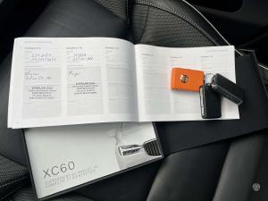 Черный Вольво ХС60 2021 в Таураге, объемом двигателя 2.00 л и пробегом 320 тыс. км за 17990 €, фото 27 на AUTOMOTO.COM.LV