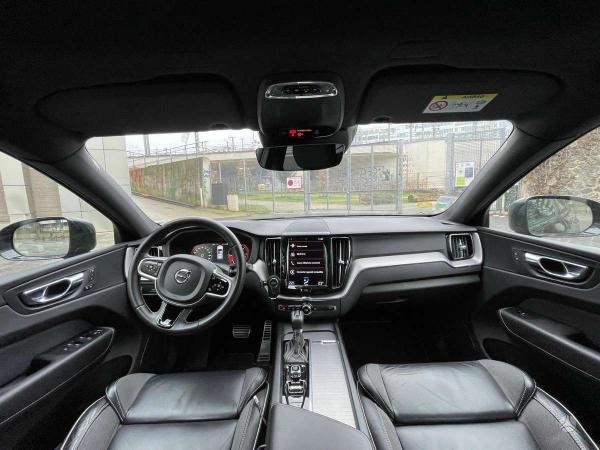 Melns Volvo XC60 2021 Tauragė, ar dzinēja tilpumu 1.97 L un nobraukumu 240 tūkst. km par 18400 €, foto 4 vietnē AUTOMOTO.COM.LV