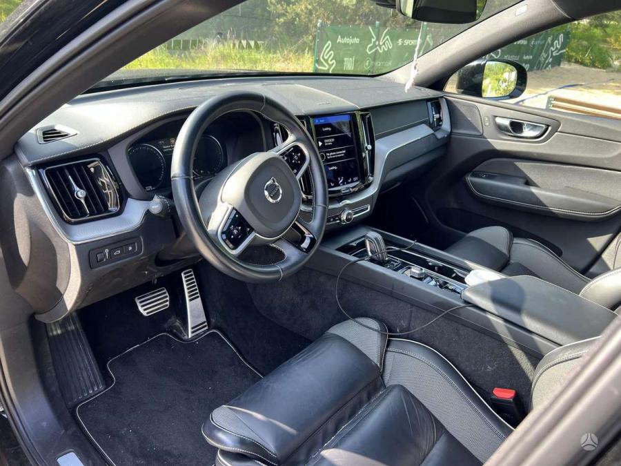 Melns Volvo XC60 2021 Viļņa, ar dzinēja tilpumu 1.97 L un nobraukumu 134 tūkst. km par 34999 €, foto 8 vietnē AUTOMOTO.COM.LV