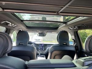 Melns Volvo XC60 2021 Viļņa, ar dzinēja tilpumu 1.97 L un nobraukumu 134 tūkst. km par 34999 €, foto 9 vietnē AUTOMOTO.COM.LV