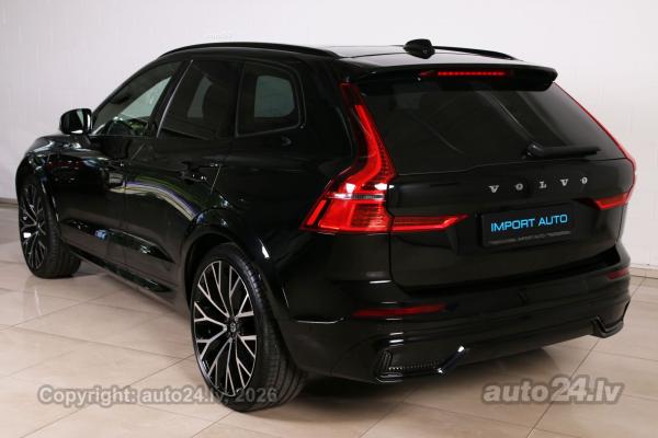 Melns Volvo XC60 2021 Pērnava, ar dzinēja tilpumu 2.00 L un nobraukumu 76 tūkst. km par 42990 €, foto 5 vietnē AUTOMOTO.COM.LV