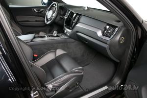 Melns Volvo XC60 2021 Pērnava, ar dzinēja tilpumu 2.00 L un nobraukumu 76 tūkst. km par 42990 €, foto 13 vietnē AUTOMOTO.COM.LV