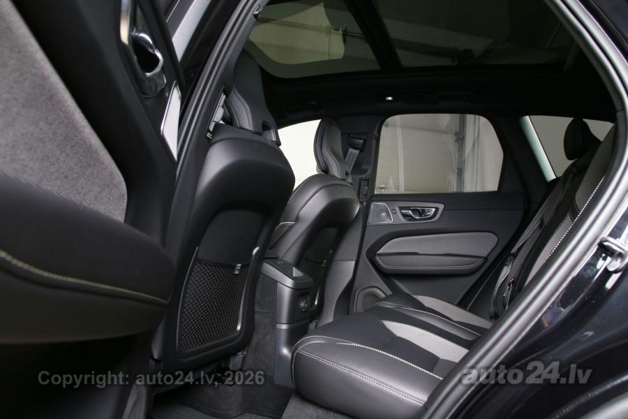 Melns Volvo XC60 2021 Pērnava, ar dzinēja tilpumu 2.00 L un nobraukumu 76 tūkst. km par 42990 €, foto 14 vietnē AUTOMOTO.COM.LV