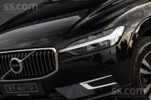 Black Volvo XC60 2021 in Jelgava, with an engine capacity of 2.00 L and mileage of 218 thousand km for 24000 €, photo 4 on AUTOMOTO.COM.LV