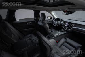 Black Volvo XC60 2021 in Jelgava, with an engine capacity of 2.00 L and mileage of 218 thousand km for 24000 €, photo 12 on AUTOMOTO.COM.LV