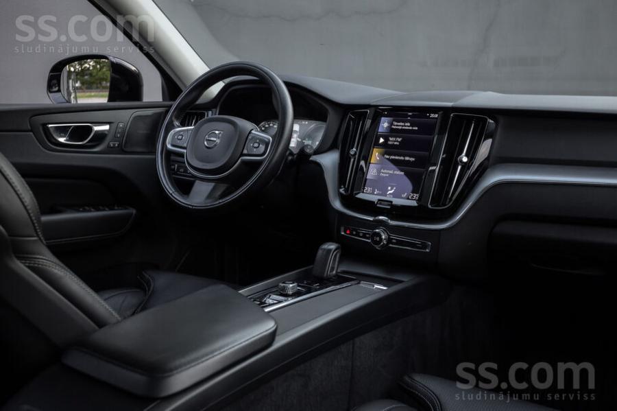Black Volvo XC60 2021 in Jelgava, with an engine capacity of 2.00 L and mileage of 218 thousand km for 24000 €, photo 13 on AUTOMOTO.COM.LV