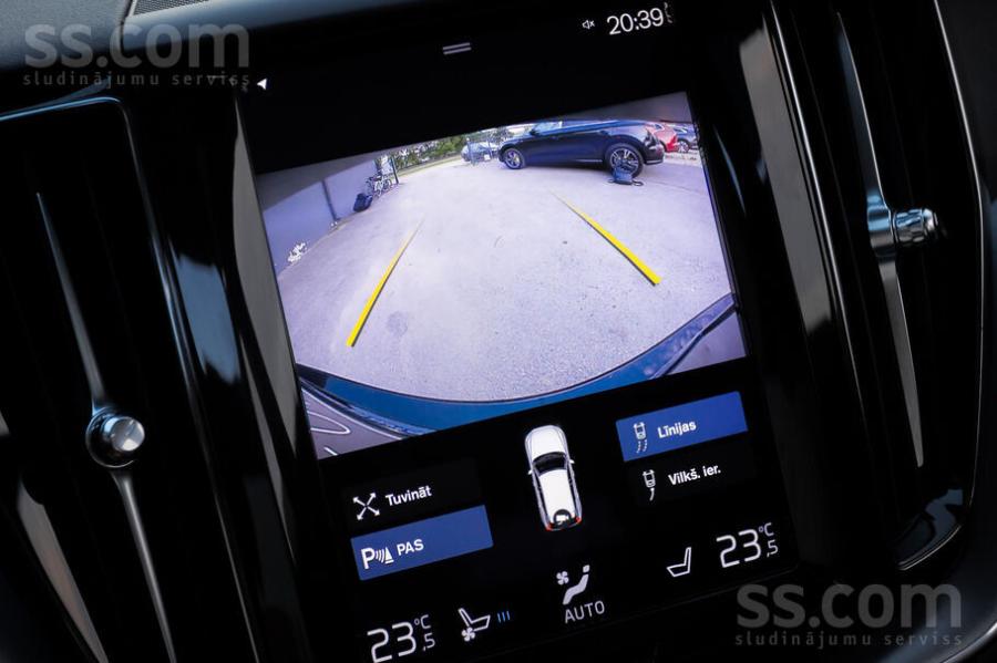Black Volvo XC60 2021 in Jelgava, with an engine capacity of 2.00 L and mileage of 218 thousand km for 24000 €, photo 15 on AUTOMOTO.COM.LV