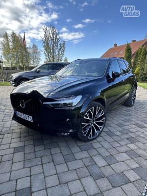 Black Volvo XC60 2021 in Klaipeda, with an engine capacity of 2.00 L and mileage of 132 thousand km for 30500 €, photo 3 on AUTOMOTO.COM.LV