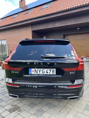 Black Volvo XC60 2021 in Klaipeda, with an engine capacity of 2.00 L and mileage of 132 thousand km for 30500 €, photo 12 on AUTOMOTO.COM.LV