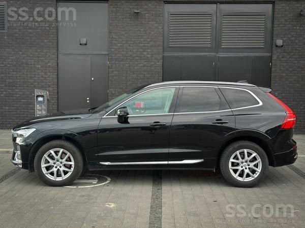 Black Volvo XC60 2021 in Riga, with an engine capacity of 2.00 L and mileage of 152 thousand km for 28200 €, photo 5 on AUTOMOTO.COM.LV