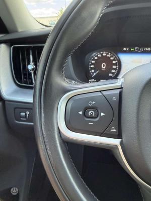 Melns Volvo XC60 2021 Kauņa, ar dzinēja tilpumu 1.97 L un nobraukumu 188 tūkst. km par 22990 €, foto 13 vietnē AUTOMOTO.COM.LV