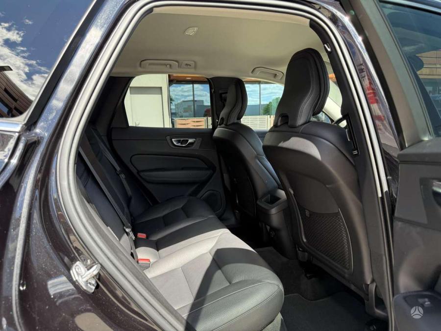 Melns Volvo XC60 2021 Kauņa, ar dzinēja tilpumu 1.97 L un nobraukumu 188 tūkst. km par 22990 €, foto 26 vietnē AUTOMOTO.COM.LV