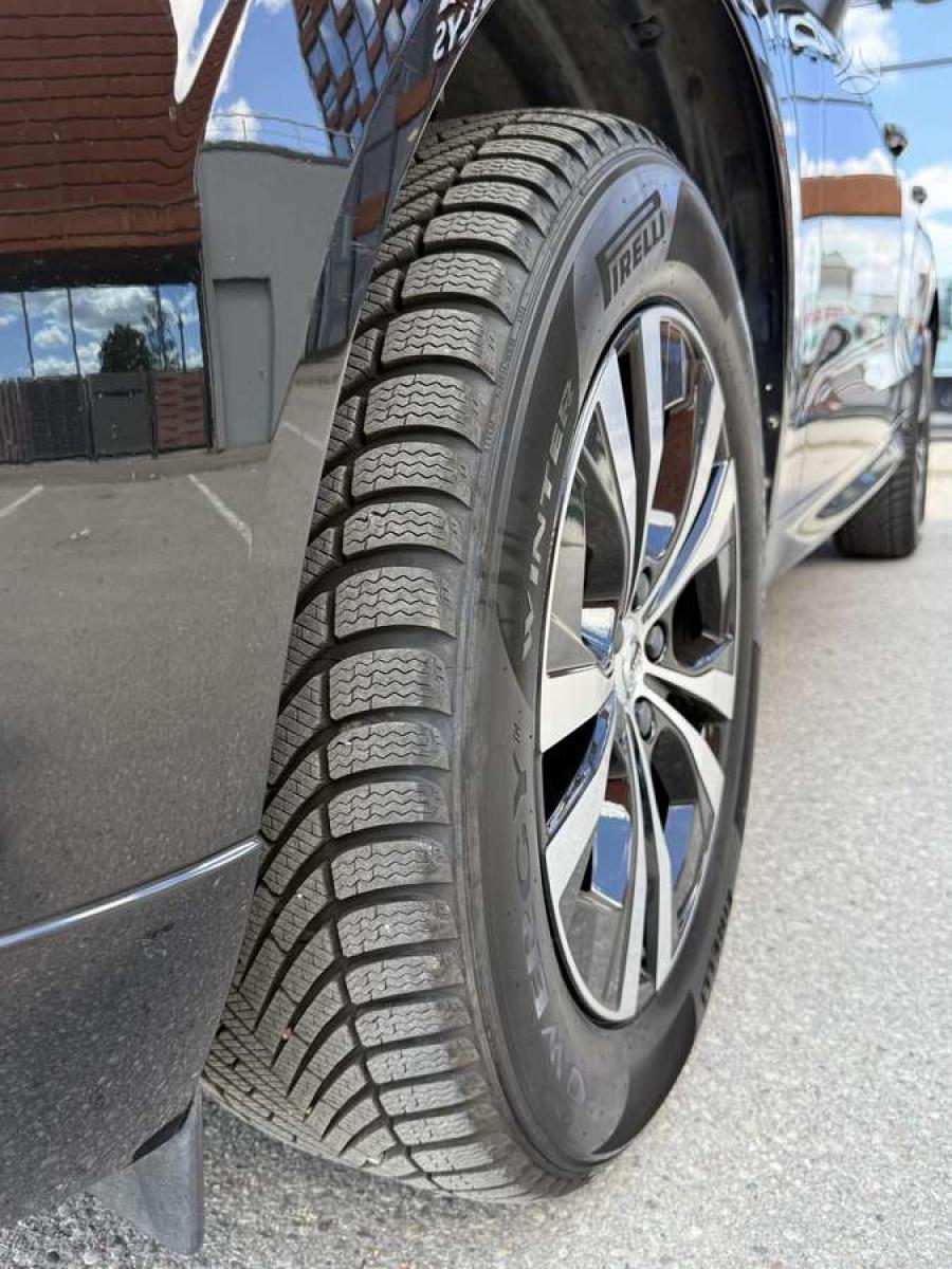 Melns Volvo XC60 2021 Kauņa, ar dzinēja tilpumu 1.97 L un nobraukumu 188 tūkst. km par 22990 €, foto 37 vietnē AUTOMOTO.COM.LV