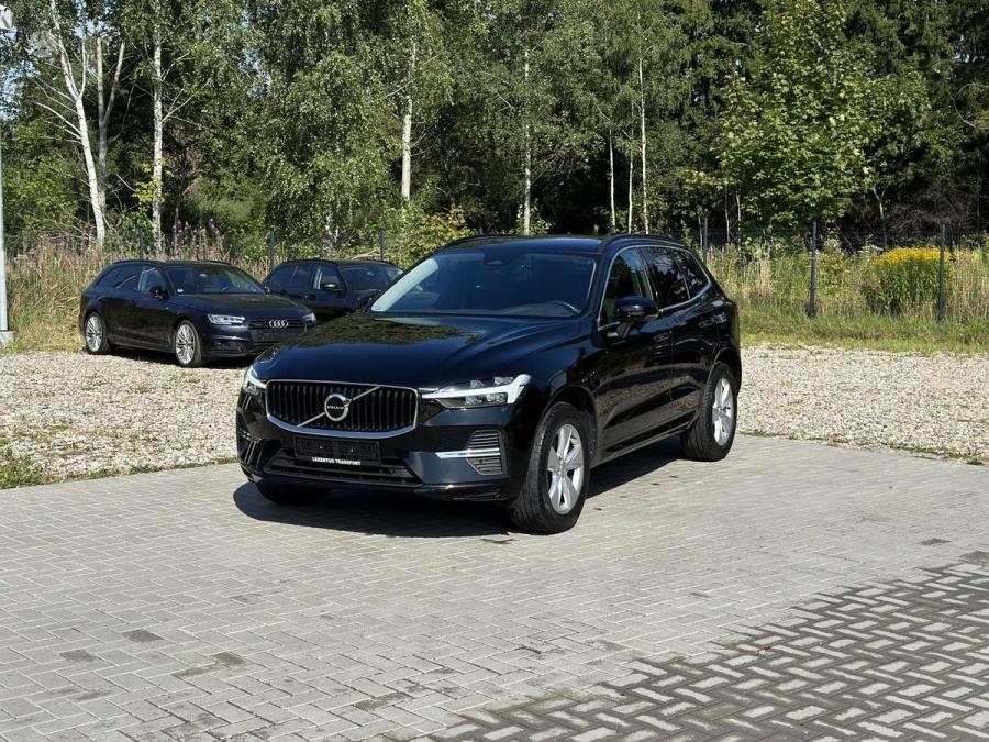 Black Volvo XC60 2021 in Vilnius, with an engine capacity of 2.00 L and mileage of 116 thousand km for 27500 €, photo 3 on AUTOMOTO.COM.LV
