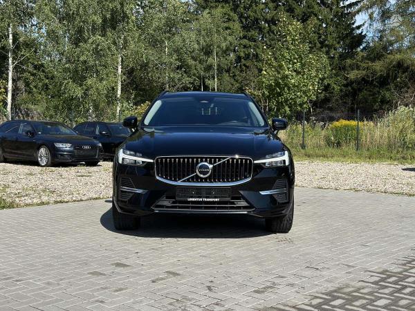 Black Volvo XC60 2021 in Vilnius, with an engine capacity of 2.00 L and mileage of 116 thousand km for 27500 €, photo 4 on AUTOMOTO.COM.LV