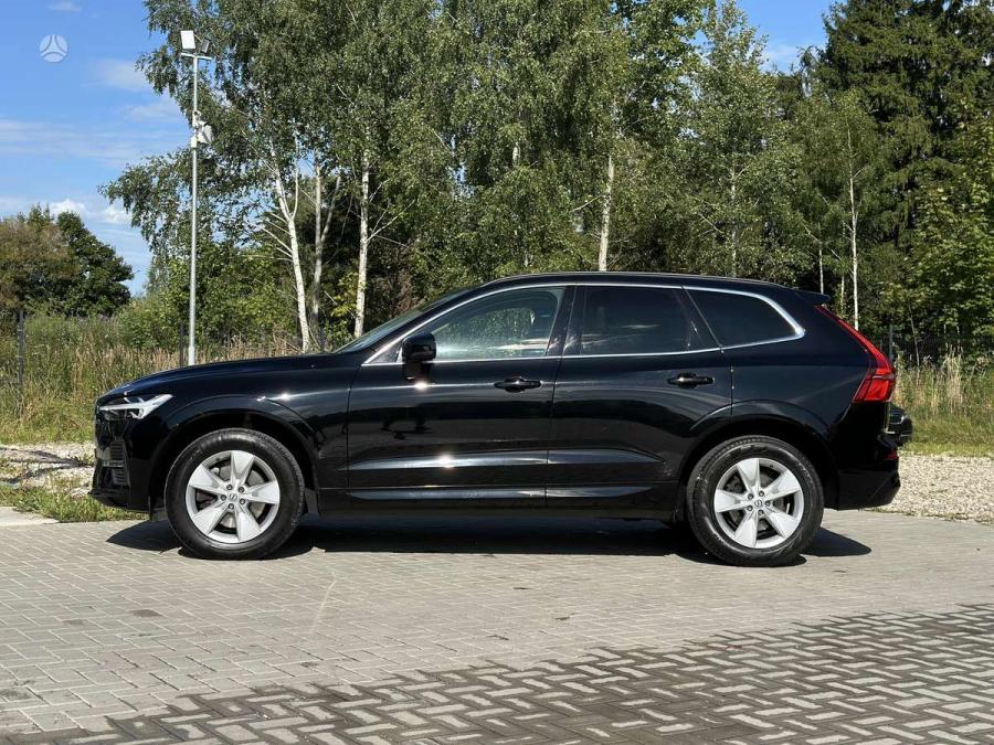 Black Volvo XC60 2021 in Vilnius, with an engine capacity of 2.00 L and mileage of 116 thousand km for 27500 €, photo 9 on AUTOMOTO.COM.LV