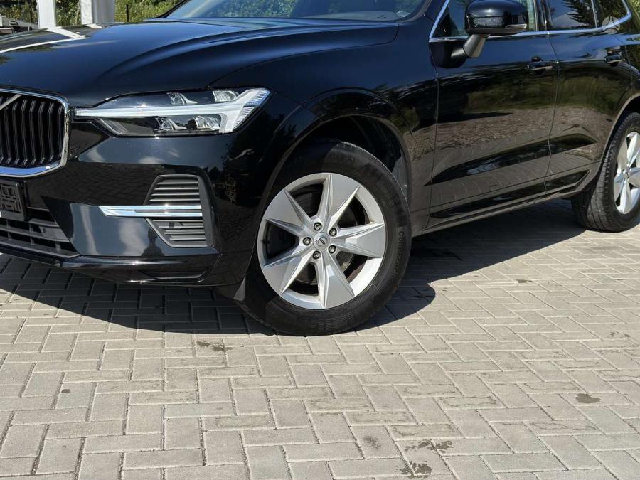 Black Volvo XC60 2021 in Vilnius, with an engine capacity of 2.00 L and mileage of 116 thousand km for 27500 €, photo 10 on AUTOMOTO.COM.LV