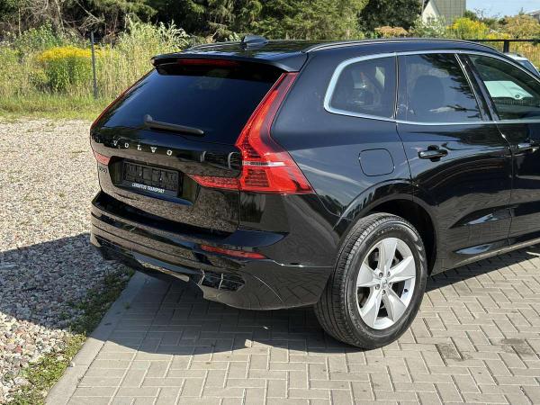 Black Volvo XC60 2021 in Vilnius, with an engine capacity of 2.00 L and mileage of 116 thousand km for 27500 €, photo 11 on AUTOMOTO.COM.LV