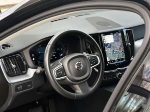 Black Volvo XC60 2021 in Vilnius, with an engine capacity of 2.00 L and mileage of 116 thousand km for 27500 €, photo 16 on AUTOMOTO.COM.LV