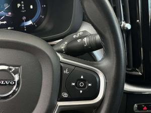 Black Volvo XC60 2021 in Vilnius, with an engine capacity of 2.00 L and mileage of 116 thousand km for 27500 €, photo 19 on AUTOMOTO.COM.LV