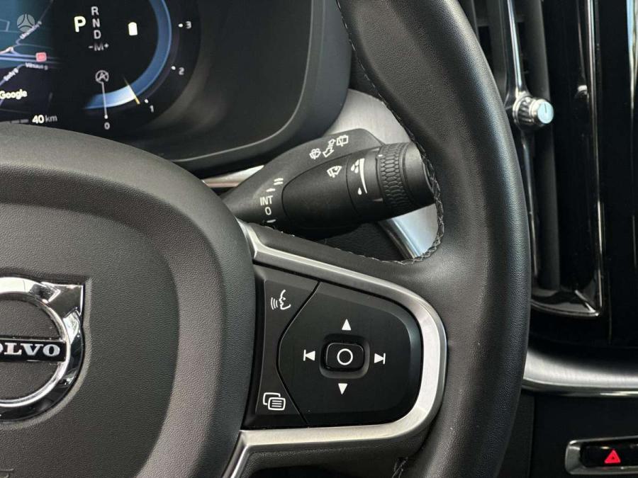 Black Volvo XC60 2021 in Vilnius, with an engine capacity of 2.00 L and mileage of 116 thousand km for 27500 €, photo 19 on AUTOMOTO.COM.LV